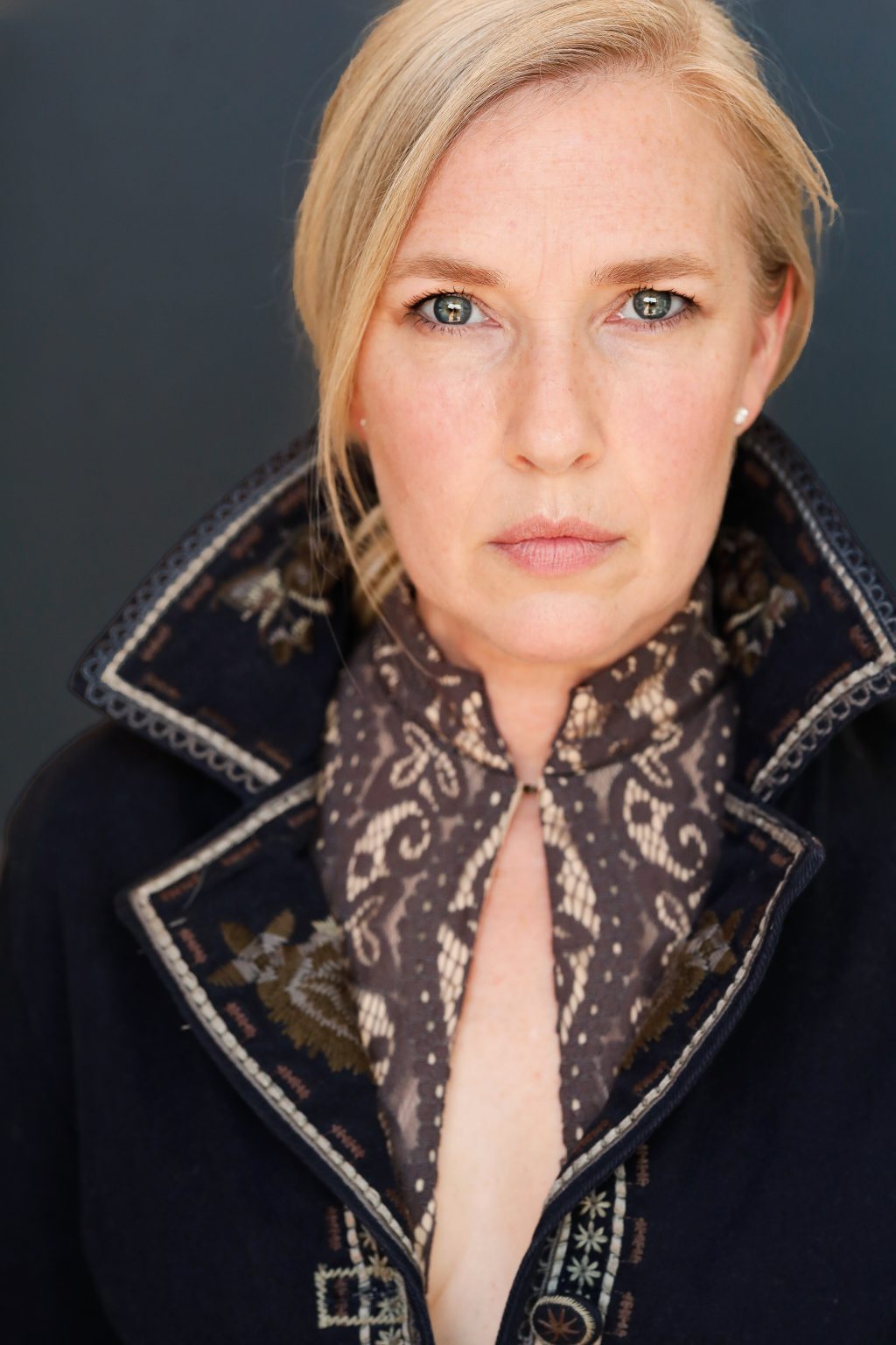 Headshots Katrina Morris